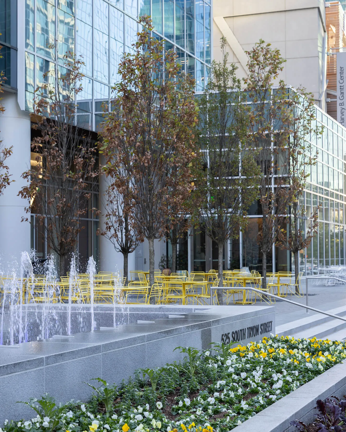 210 Cluster Seating - Maglin