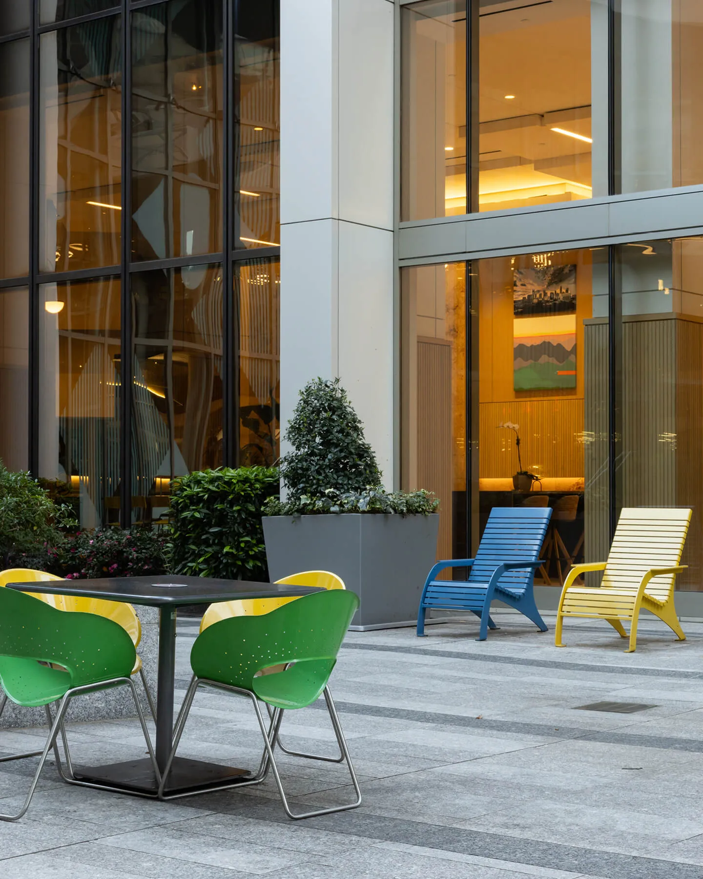 210 Cluster Seating - Maglin