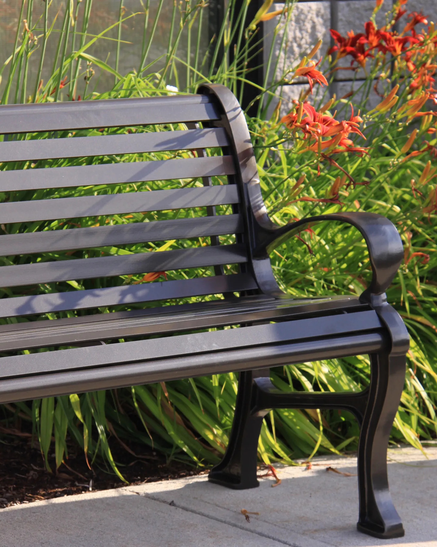 210 Cluster Seating - Maglin