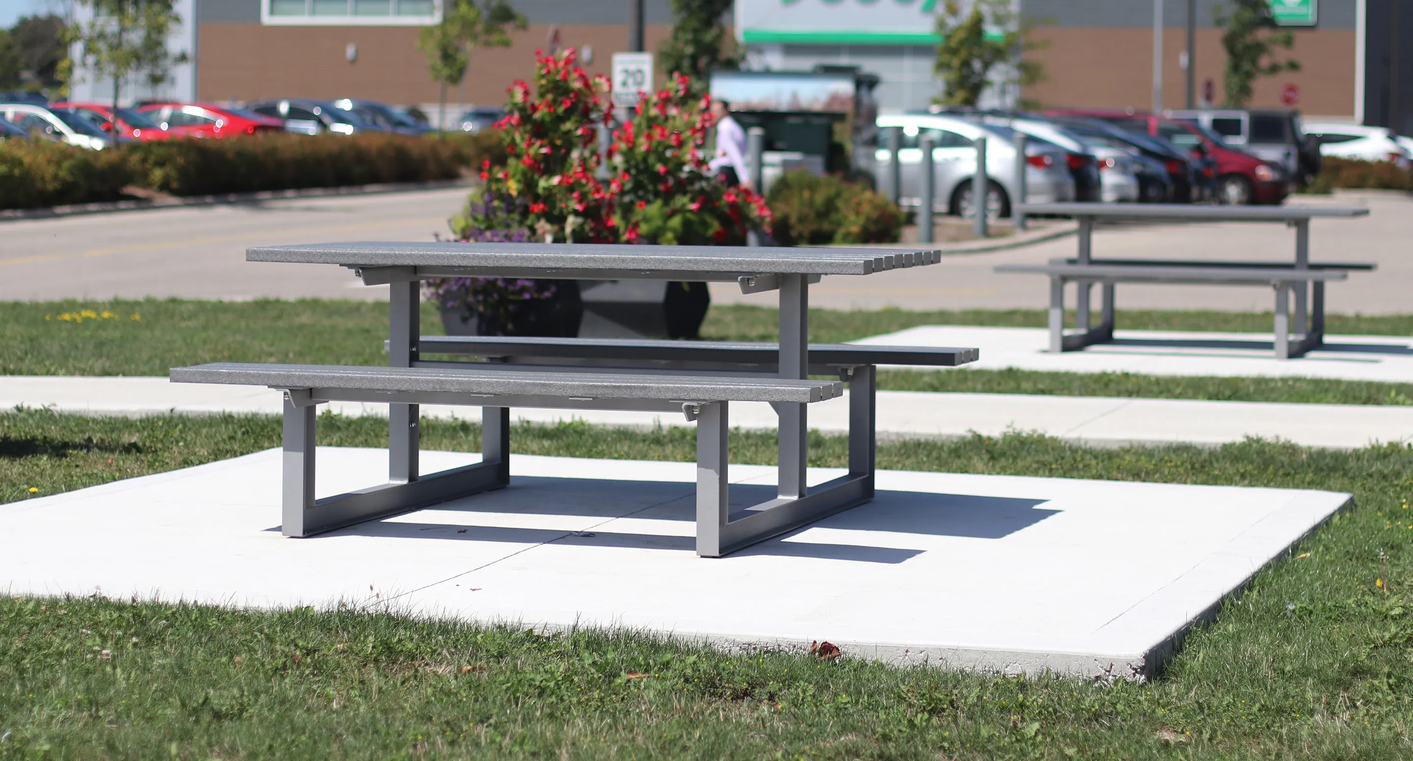 210 Cluster Seating - Maglin